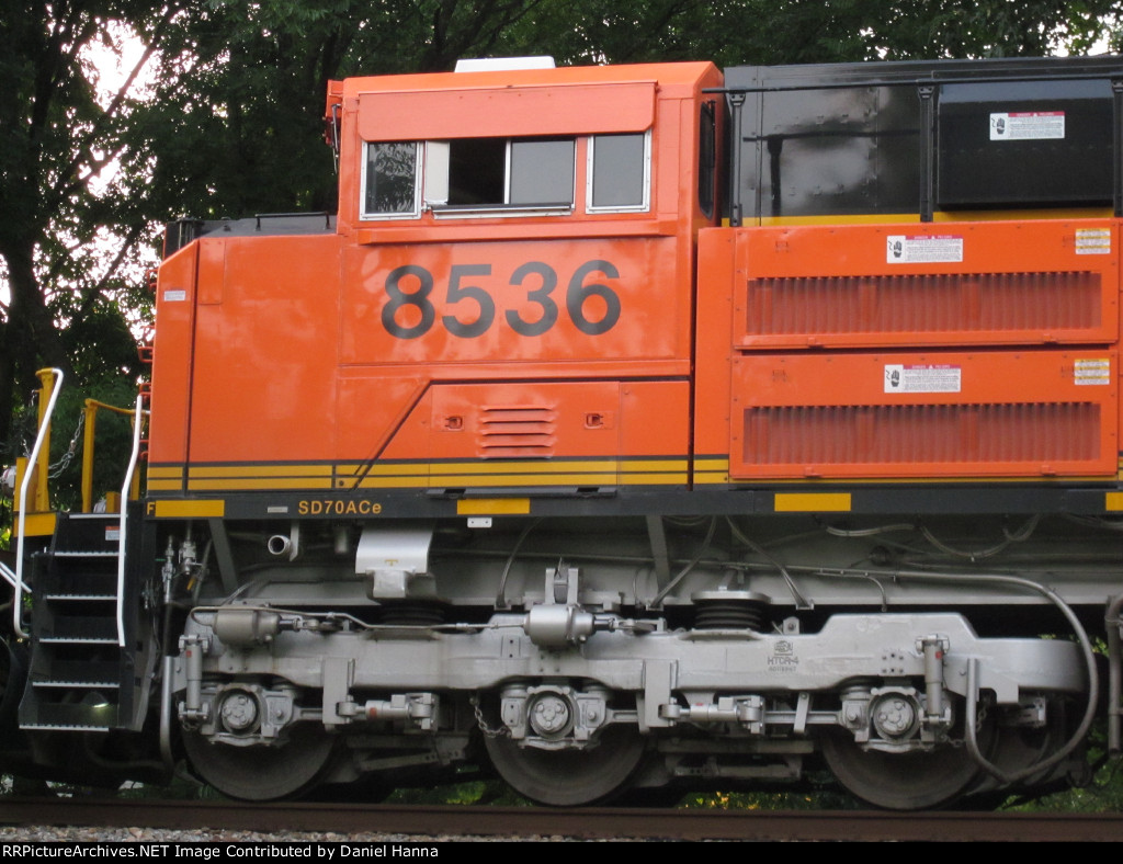 BNSF 8536